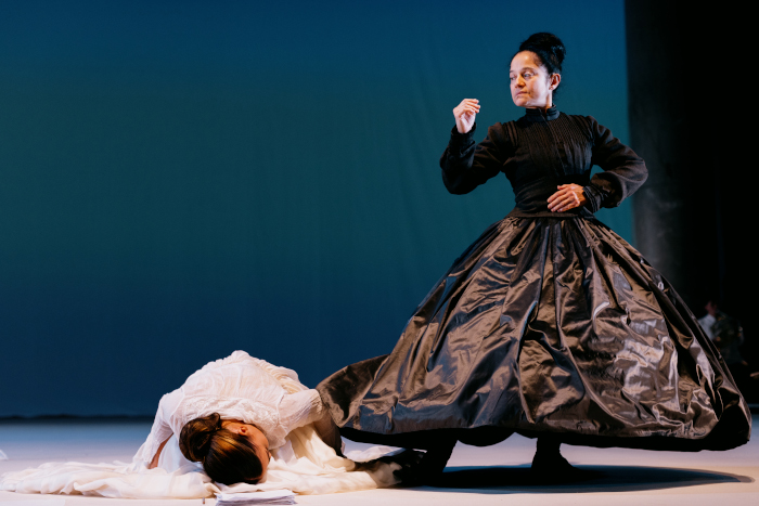 Blitz und Donner | Odeon Theater